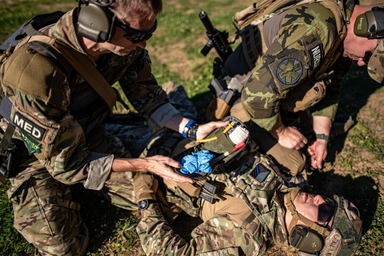 IFAK SF U II. Kamufláž: foliage green | FENIX Protector